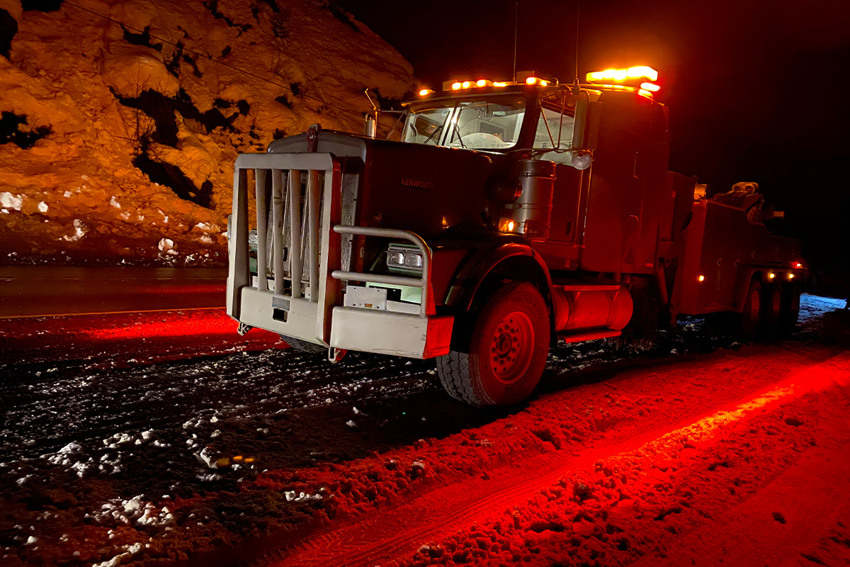 Latest Equipment That Keeps Tow Operators Safe - LED Headlights ...